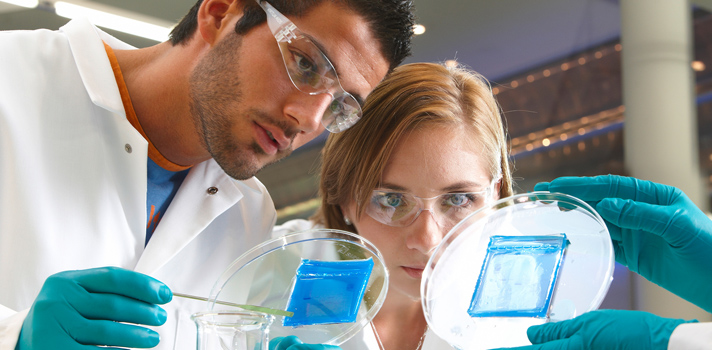 laboratorio-bayer (712×350)